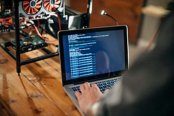 Wirtschaftsinformatik Studium » Infos und passende Hochschulen